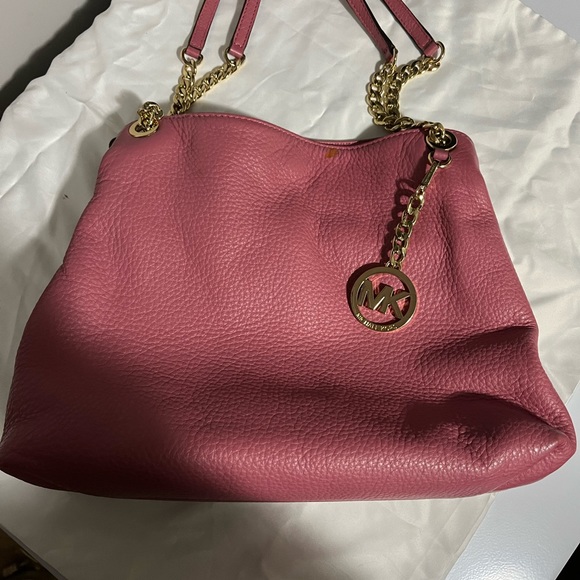 Michael Kors | Bags | Pre Loved Pink Mk Bag With Chain Shoulder Strap ...